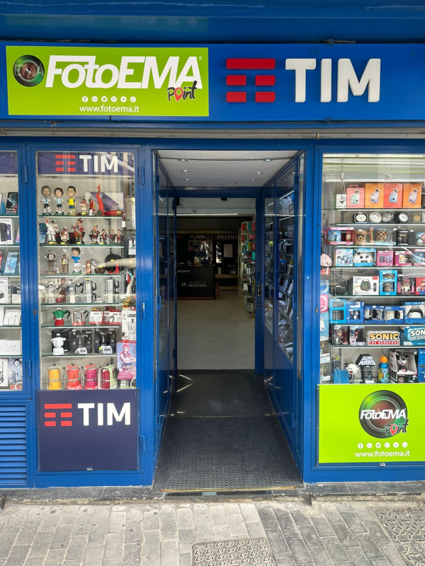 Foto Ema raddoppia: sabato 6 aprile inaugurazione Foto Ema Point